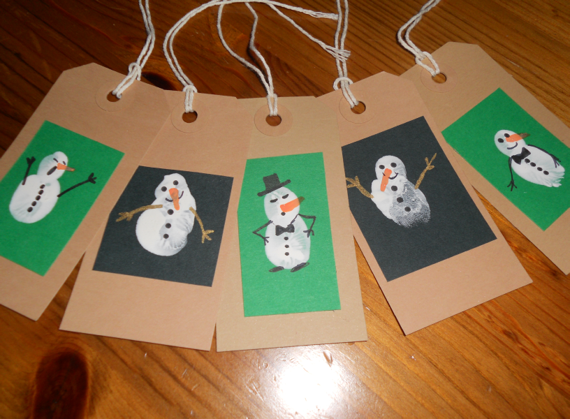 Fingerprint Christmas Gift Tags Classroom Display SparkleBox